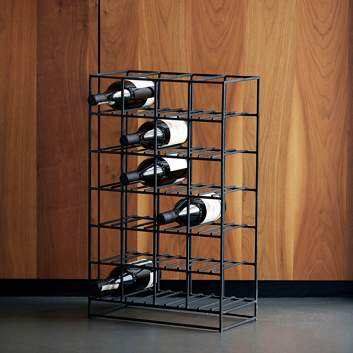 House Doctor Hylla i järn 20x41x67 cm svart - Cervera