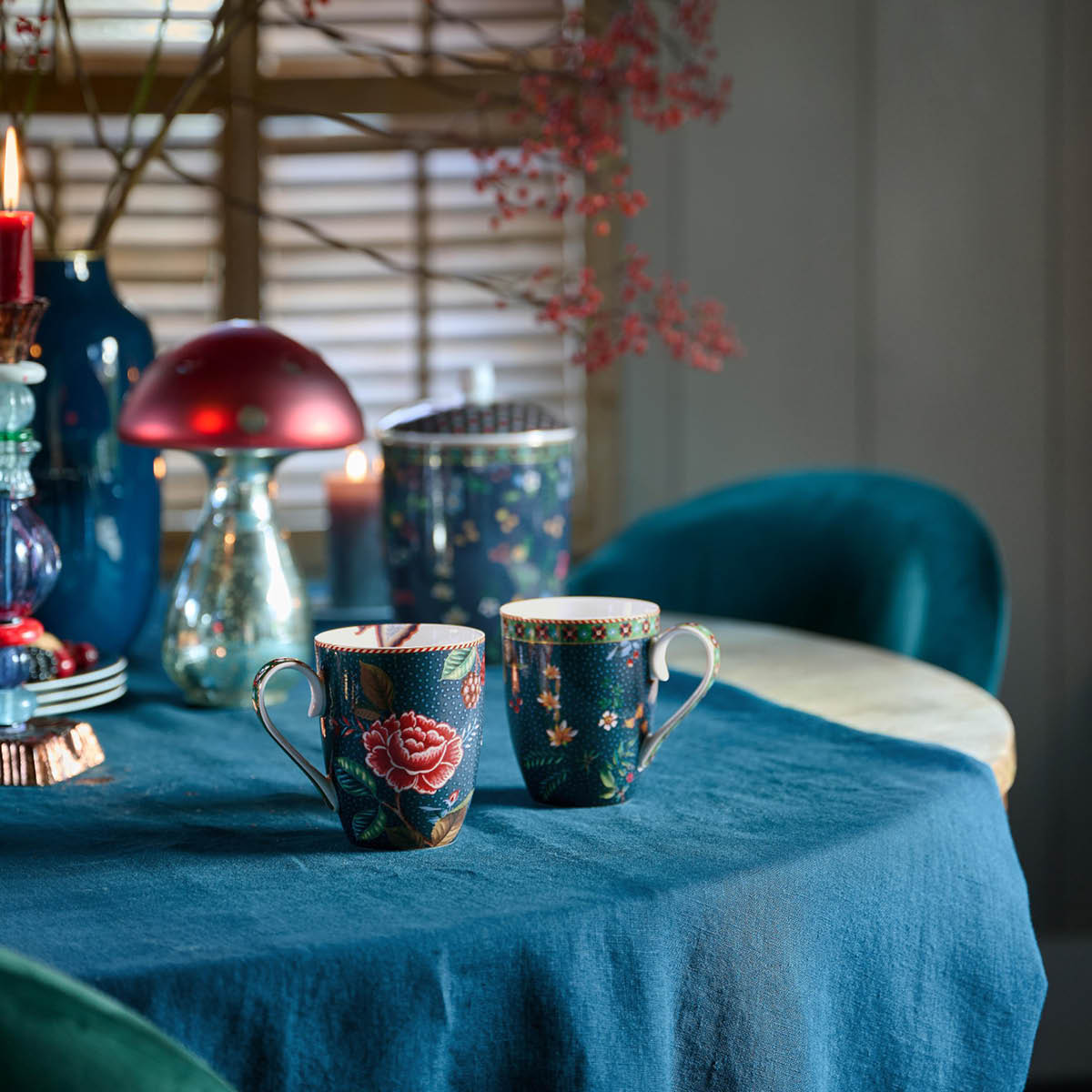 Pip Studio Berry Blues krus stor 36,5 cl 2 stk blå - Cervera